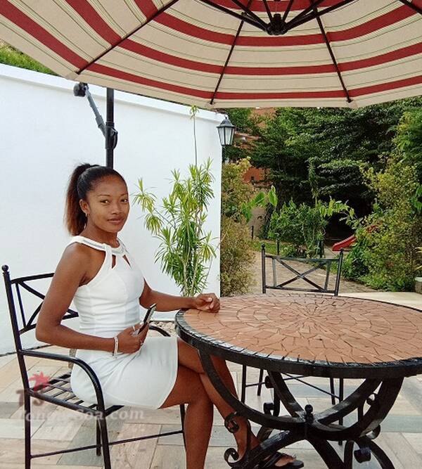 MA92149 : une relation serieuse et a long terme (Tantely - Mariage)